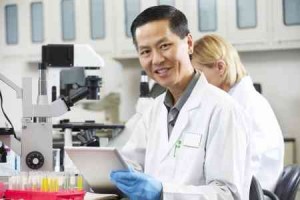 8 Famous Scientists Who Are Christian